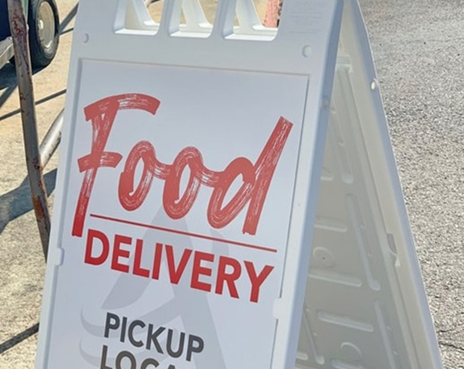 Appeal to Customers with Custom Outdoor Signs - Formost Graphic ...